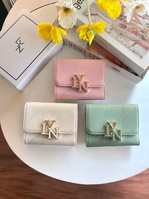 LYN Wallet กระเป๋าสตางค์ใบสั้น Black | Thisshop