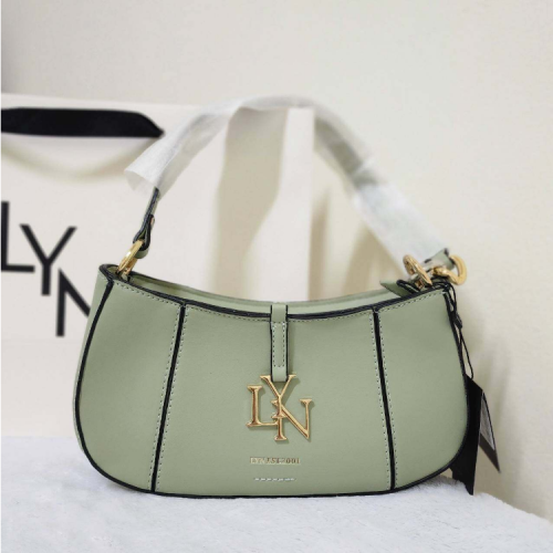 LYN Handbag กระเป๋าสะพายข้าง รุ่นเคลลี่ คอลใหม่มีหูจับอะไหล่กุญเเจเเละ ...