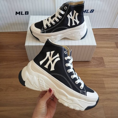 [Size 25/39eur พร้อมส่งค่ะ] รุ่นขอบดำ!! MLB Chunky High Newyork Yankees ...